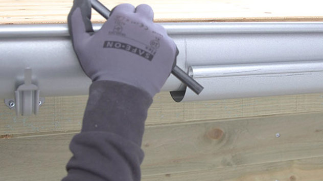 Opsætning af tagrender – se filmen her | jem & fix